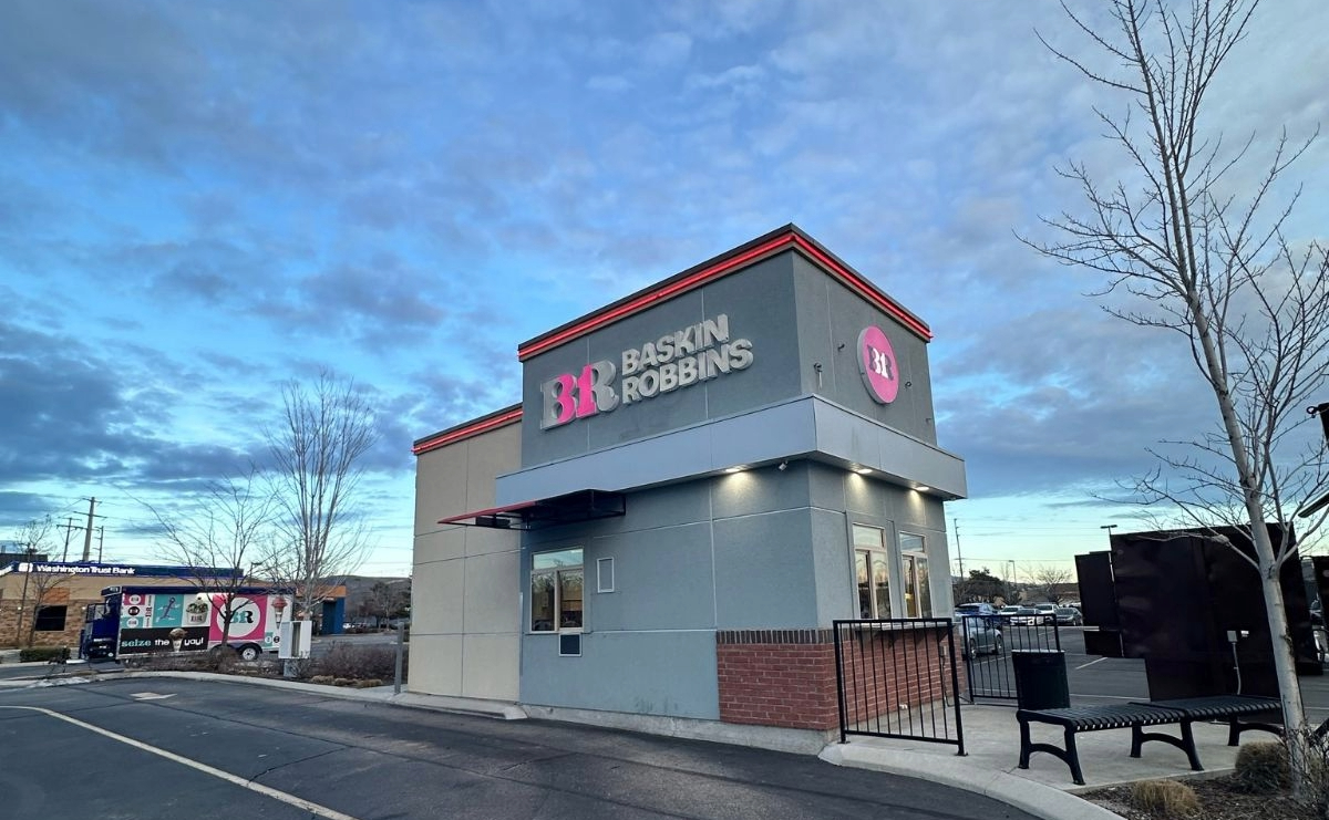 Chain opens drive-thru & walk-up ice cream stand – Treasure Valley Now